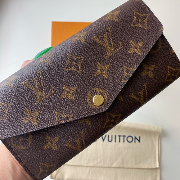 Louis Vuitton | Bags | Lv Sarah Wallet | Poshmark